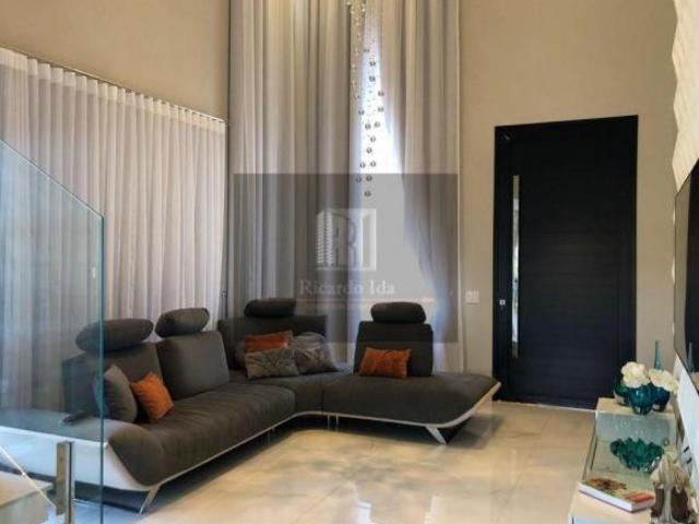 Casa 3 dormitórios 220m²