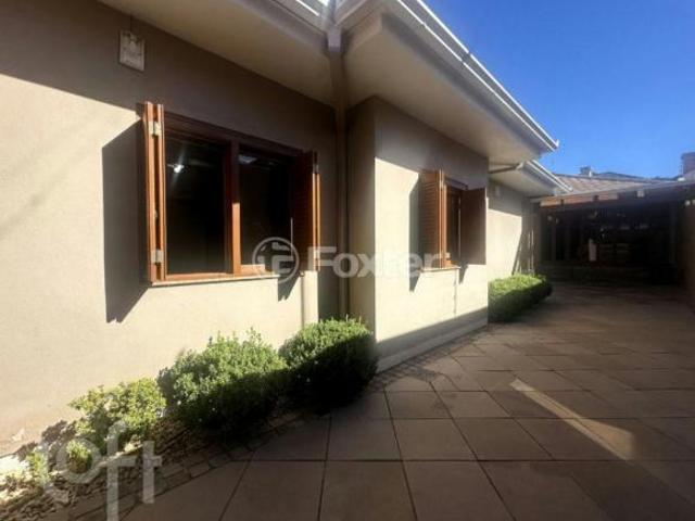 Casa, 3 dormitórios, 221.3 m², em Jardim Mauá