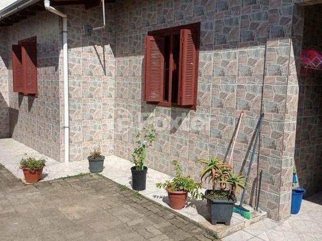 Casa, 3 dormitórios, 221.7 m², em Esmeralda