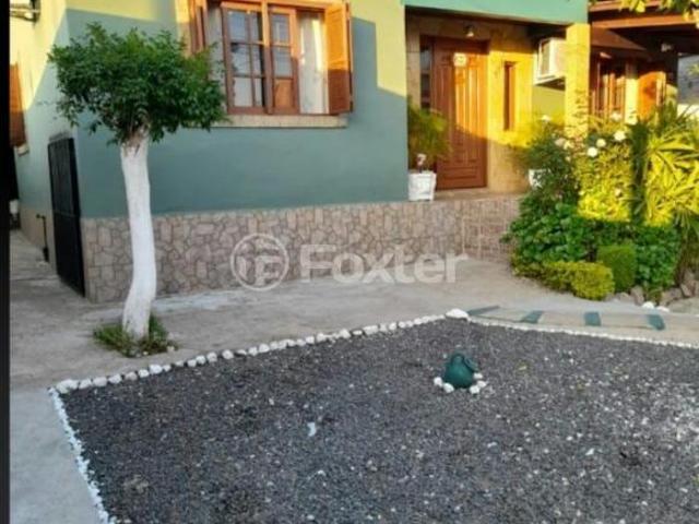 Casa, 3 dormitórios, 235 m², em Vila Anair