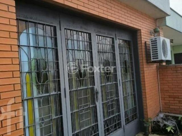 Casa, 3 dormitórios, 235 m², em Vila Assunção
