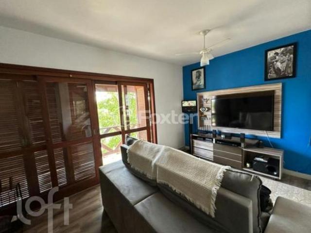 Casa, 3 dormitórios, 237 m², em Ponta Grossa