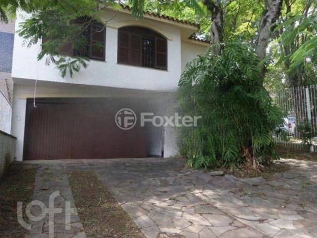 Casa, 3 dormitórios, 238.39 m², em Chácara das Pedras