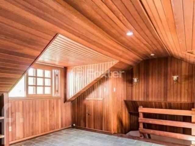 Casa, 3 dormitórios, 230 m², em Cavalhada