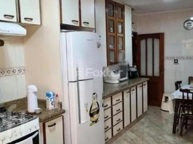 Casa, 3 dormitórios, 230 m², em Bortolândia