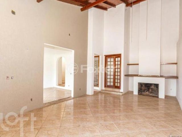 Casa, 3 dormitórios, 230 m², em Igara