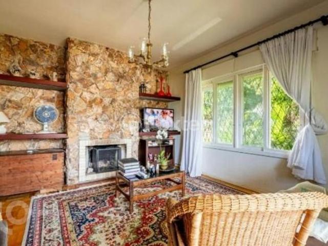 Casa, 3 dormitórios, 230 m², em Jardim Isabel