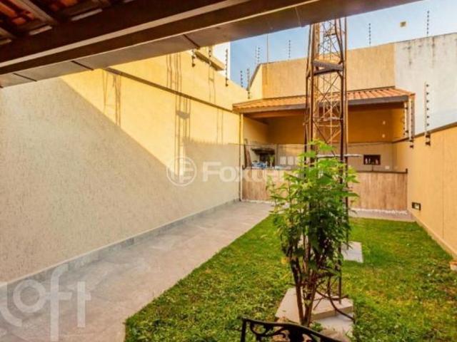 Casa, 3 dormitórios, 230 m², em Vila Moinho Velho