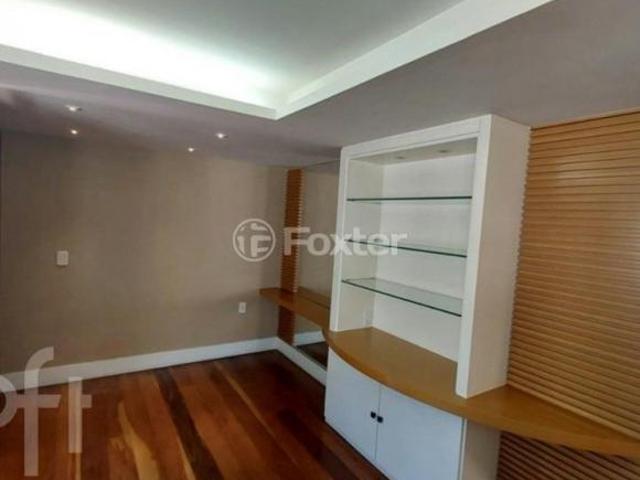 Casa, 3 dormitórios, 231.12 m², em Rio Branco