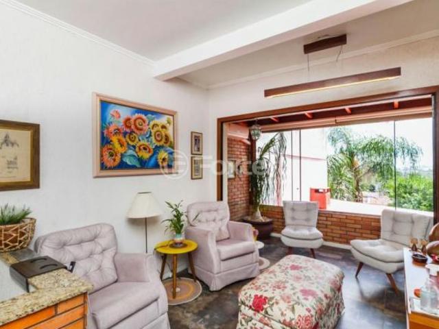Casa, 3 dormitórios, 231.51 m², em Medianeira