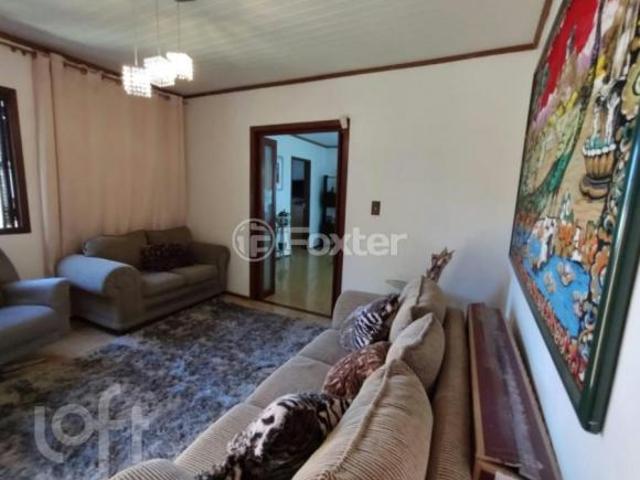 Casa, 3 dormitórios, 232 m², em Teresópolis