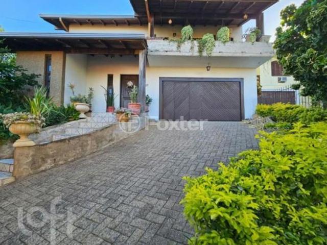 Casa, 3 dormitórios, 232.25 m², em Ideal