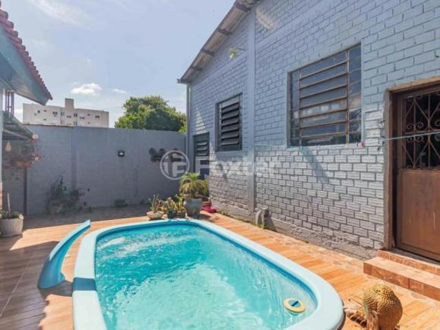 Casa, 3 dormitórios, 232.55 m², em Igara