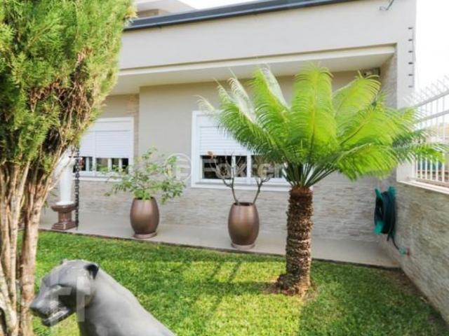 Casa, 3 dormitórios, 244 m², em São José