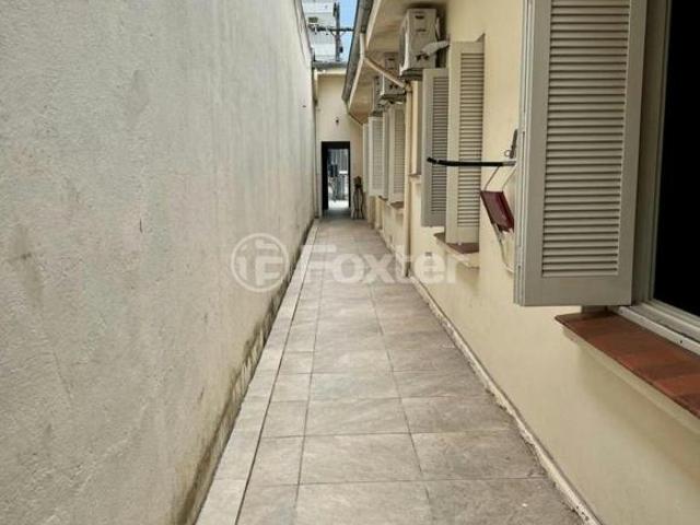 Casa, 3 dormitórios, 245 m², em Petrópolis
