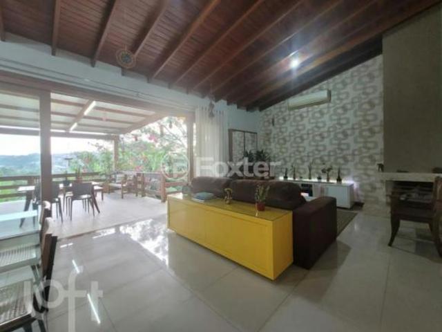 Casa, 3 dormitórios, 246.07 m², em Santo André