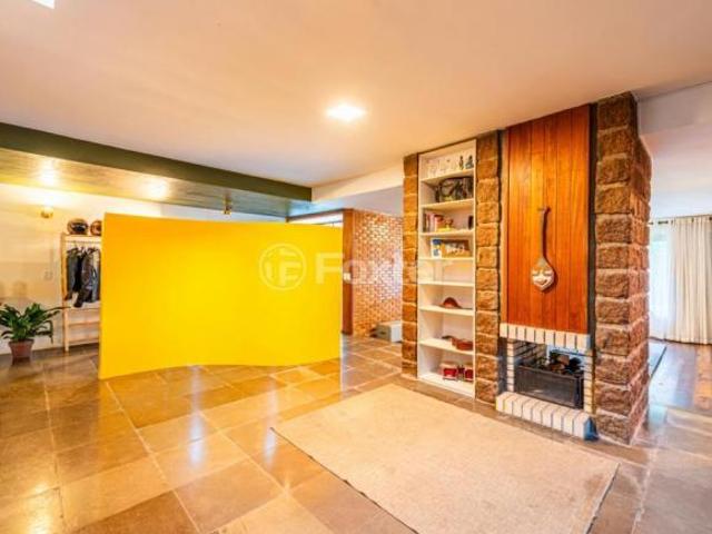 Casa, 3 dormitórios, 248.55 m², em Jardim Isabel