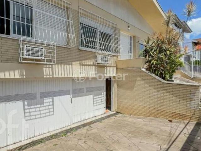 Casa, 3 dormitórios, 242 m², em Sarandi