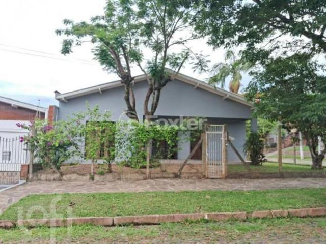 Casa, 3 dormitórios, 255 m², em Padre Reus