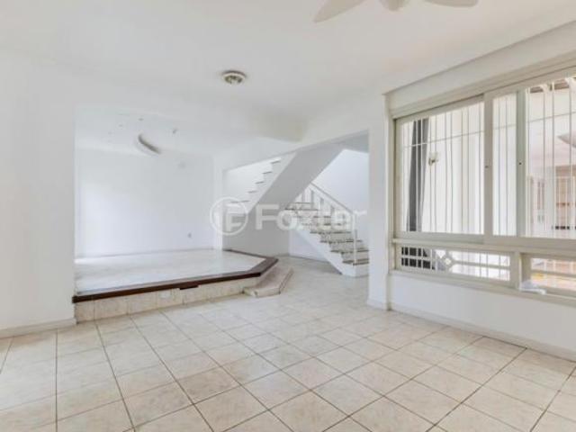 Casa, 3 dormitórios, 256 m², em Vila João Pessoa