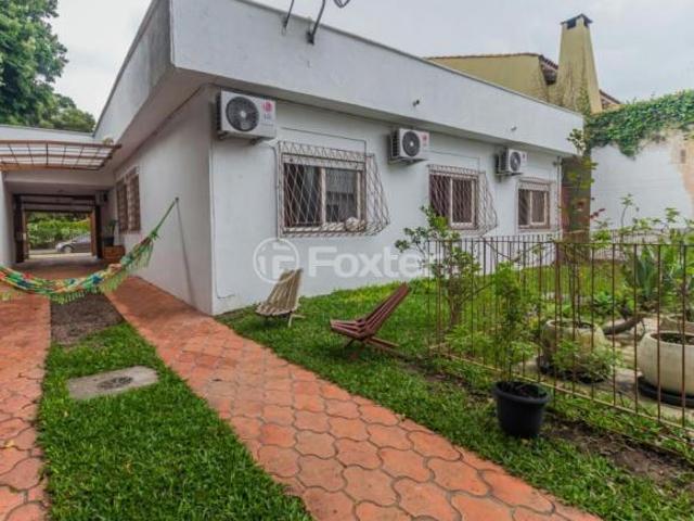 Casa, 3 dormitórios, 257 m², em Ipanema