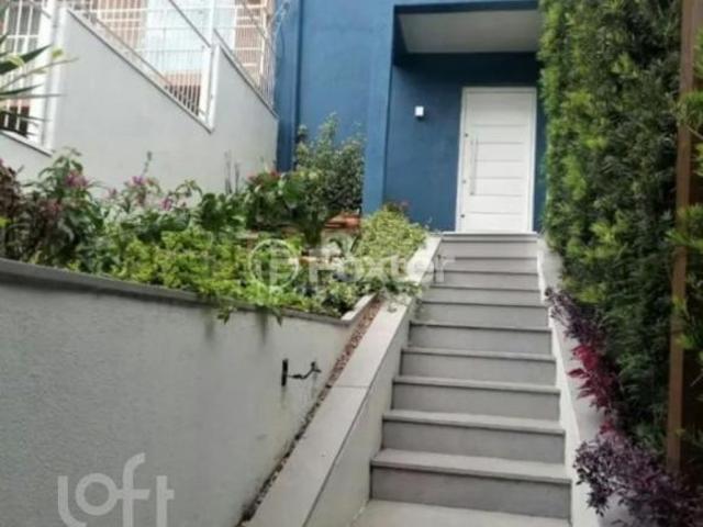 Casa, 3 dormitórios, 250 m², em Cristo Rei