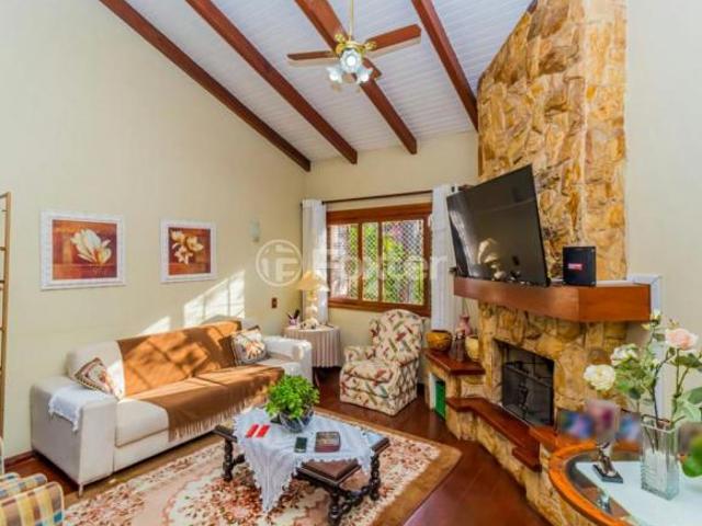 Casa, 3 dormitórios, 250 m², em Aberta dos Morros