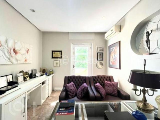 Casa, 3 dormitórios, 250 m², em Auxiliadora