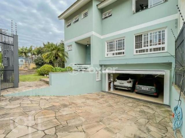 Casa, 3 dormitórios, 250 m², em Espírito Santo