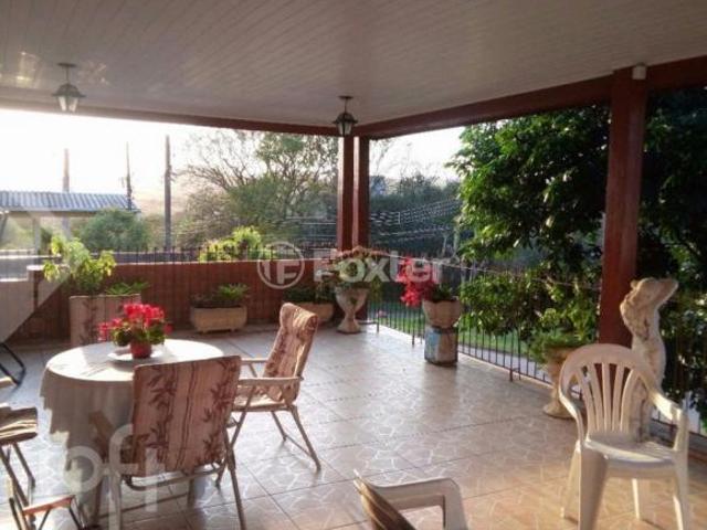 Casa, 3 dormitórios, 250 m², em Lomba do Pinheiro