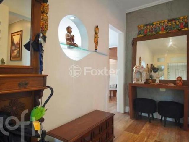 Casa, 3 dormitórios, 250 m², em Petrópolis