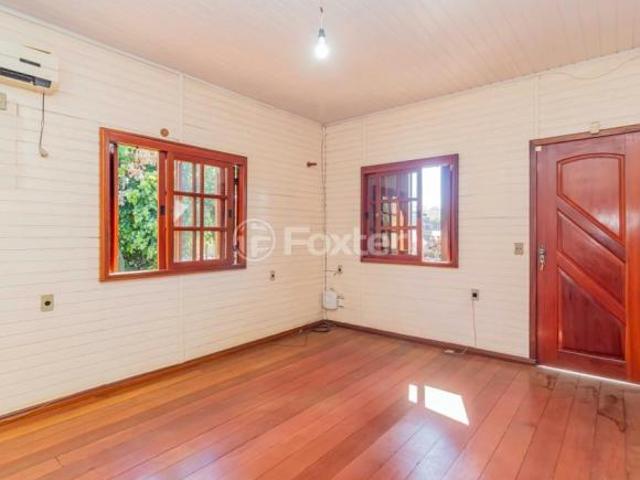 Casa, 3 dormitórios, 250 m², em Vila Parque Brasília