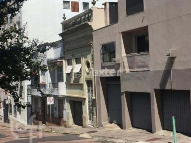 Casa, 3 dormitórios, 253 m², em Centro Histórico
