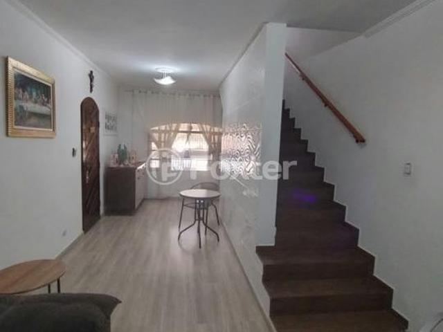 Casa, 3 dormitórios, 264 m², em Jardim Guapituba