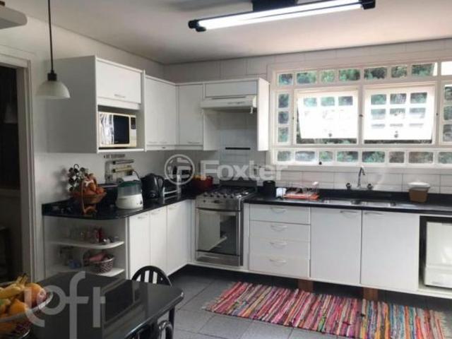 Casa, 3 dormitórios, 264 m², em Vila Luiza