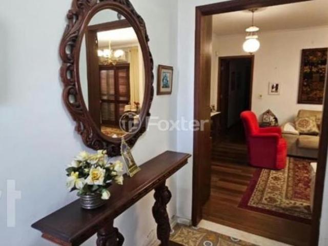 Casa, 3 dormitórios, 268.18 m², em Vila Ipiranga