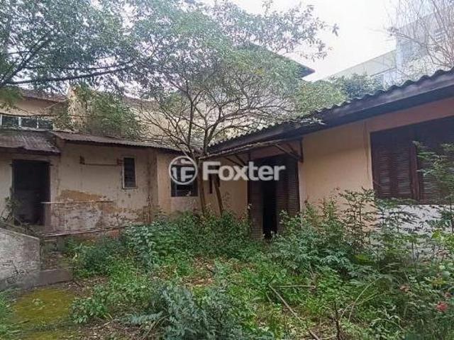 Casa, 3 dormitórios, 260 m², em Teresópolis