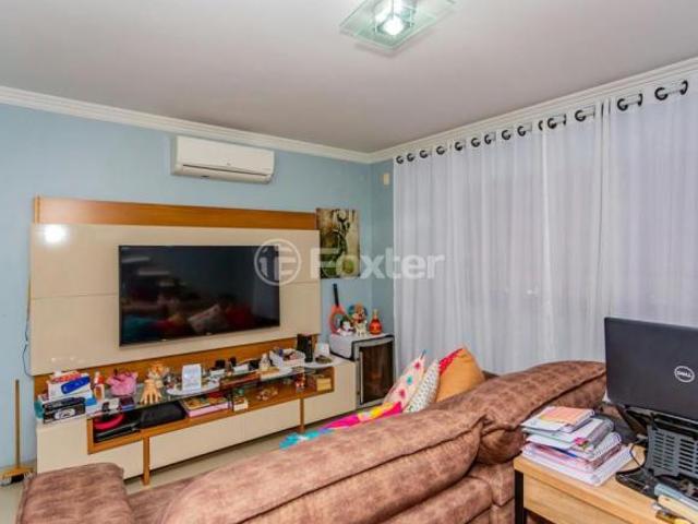 Casa, 3 dormitórios, 260 m², em Vila Ré