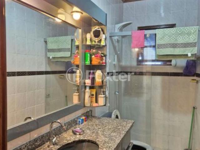 Casa, 3 dormitórios, 262.8 m², em Vila Nova