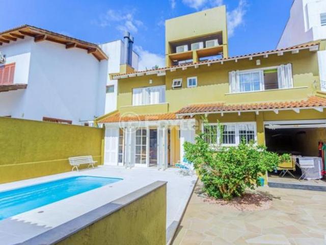 Casa, 3 dormitórios, 275 m², em Morro Santana
