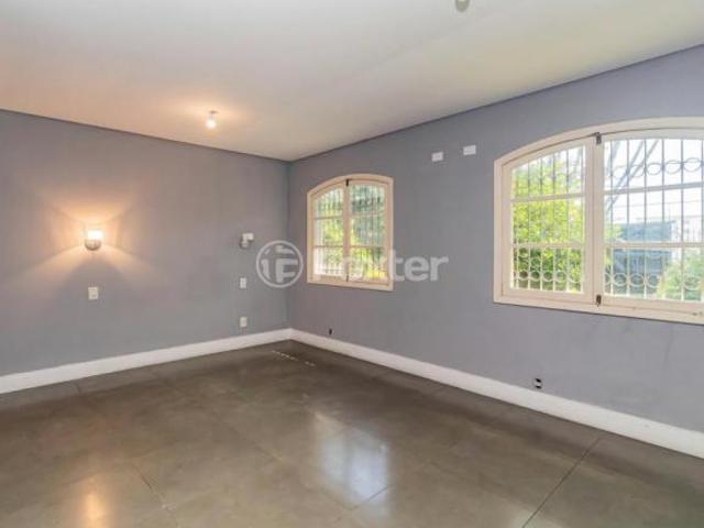 Casa, 3 dormitórios, 278.73 m², em Jardim Leopoldina