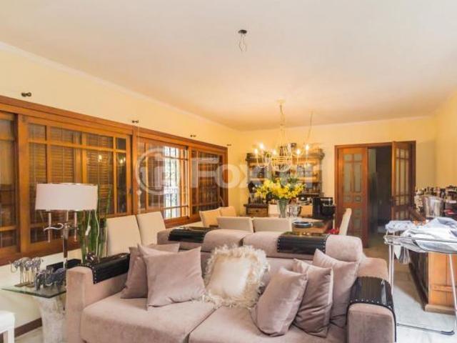 Casa, 3 dormitórios, 279 m², em Ipanema