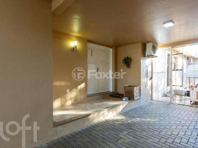 Casa, 3 dormitórios, 270 m², em Cristal