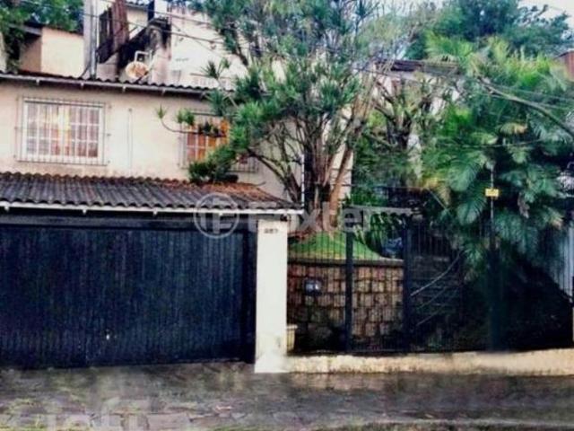 Casa, 3 dormitórios, 270 m², em Morro Santana