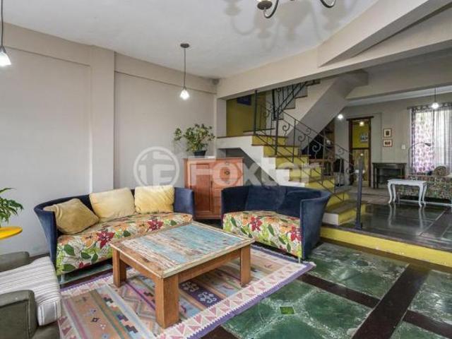 Casa, 3 dormitórios, 270 m², em Vila Jardim