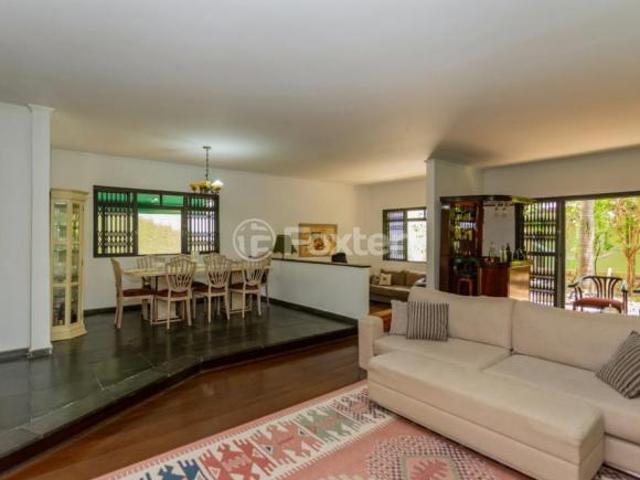 Casa, 3 dormitórios, 272 m², em Brooklin Paulista