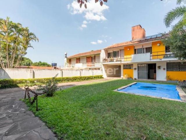 Casa, 3 dormitórios, 285 m², em Boa Vista