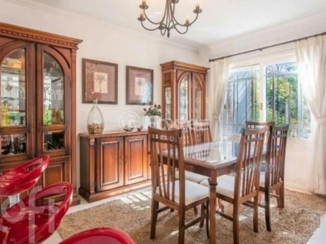 Casa, 3 dormitórios, 286.05 m², em Vila Conceição