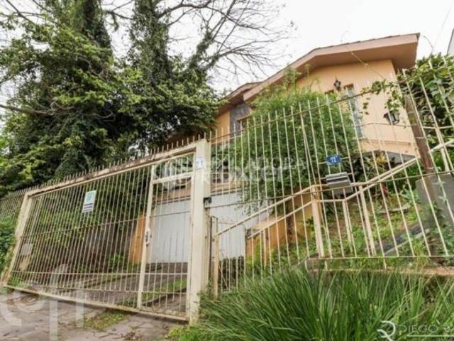 Casa, 3 dormitórios, 289 m², em Jardim Sabará