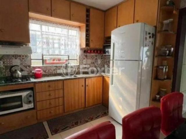 Casa, 3 dormitórios, 280 m², em São Geraldo